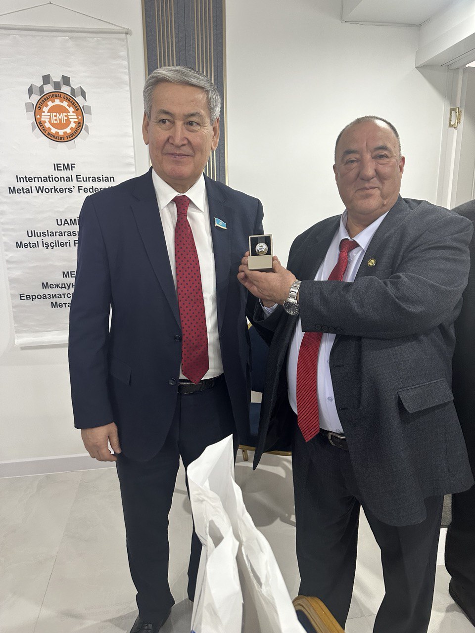 Astana shahrida Yevroosiyo mamlakatlari metall ishchilari kasaba uyushmalari Markaziy Qo ...